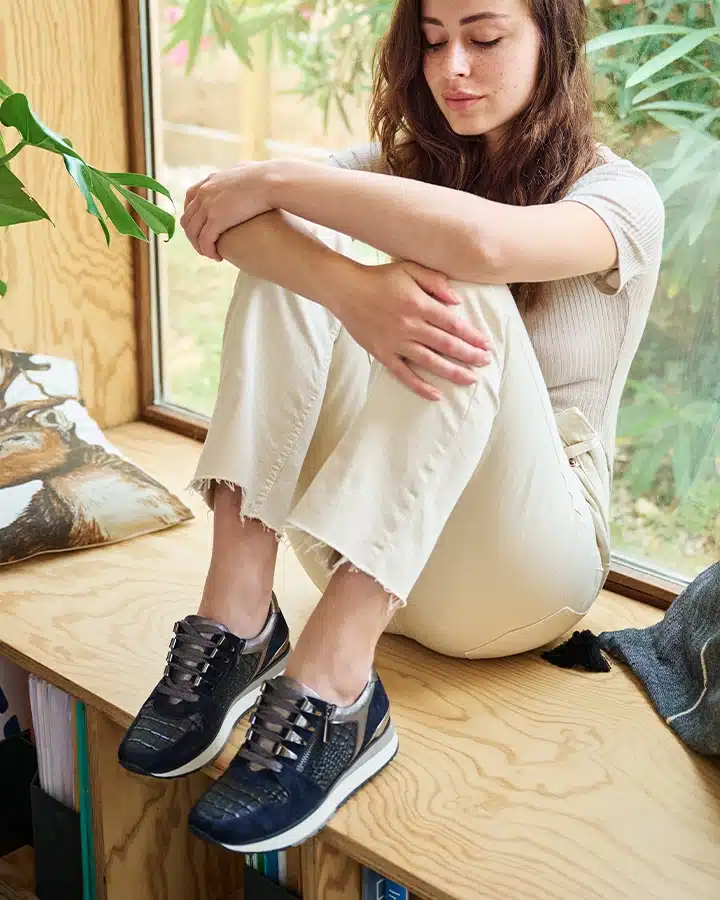 Basket Chic Cuir Bleu Femme | Xant | Adige Chaussures